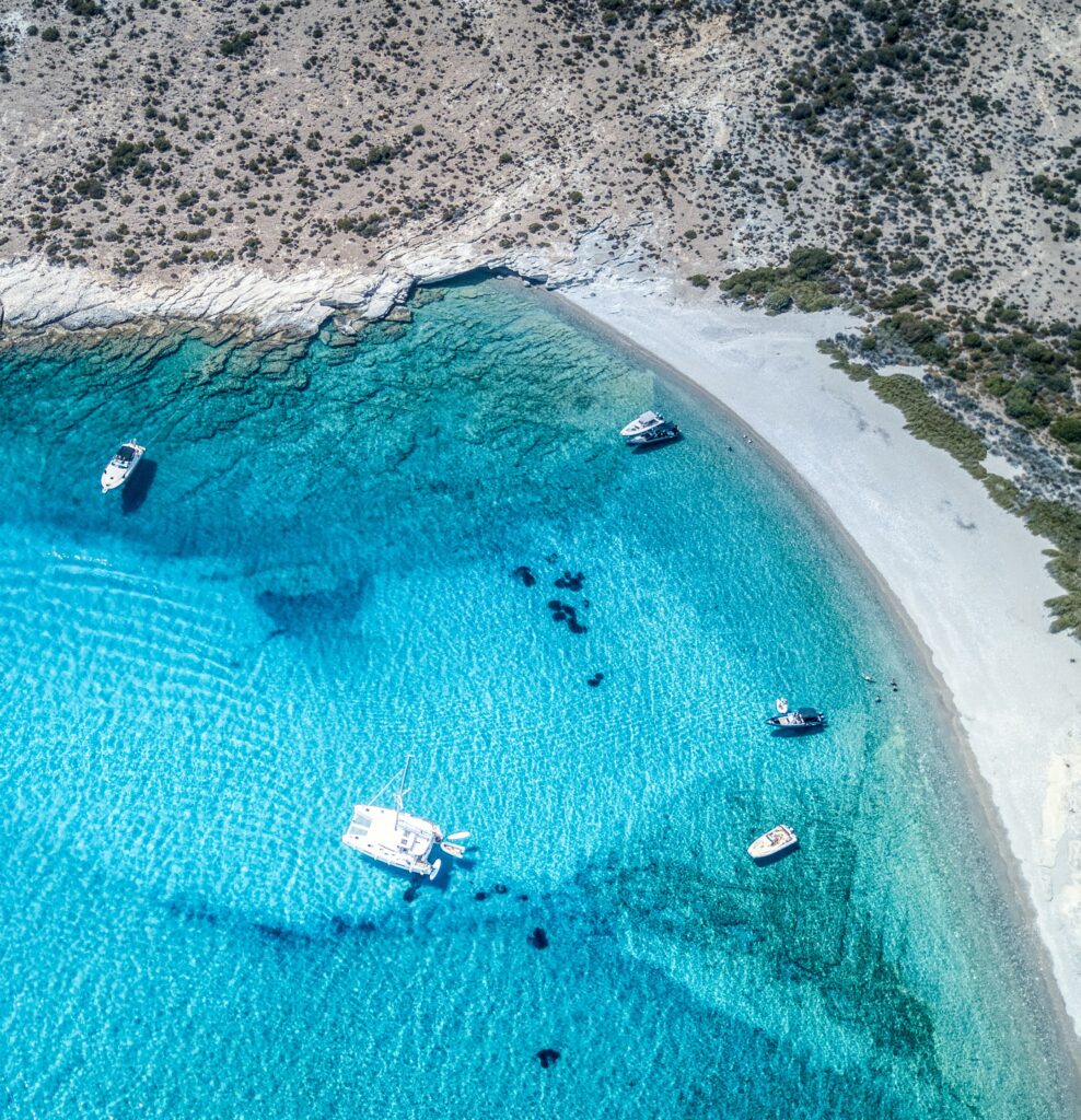 Οι καλύτερες παραλίες της Μήλου | travel.gr