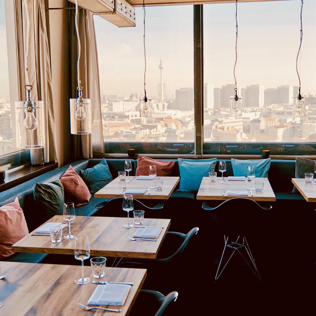 8 εντυπωσιακά rooftop μπαρ του Βερολίνου | travel.gr