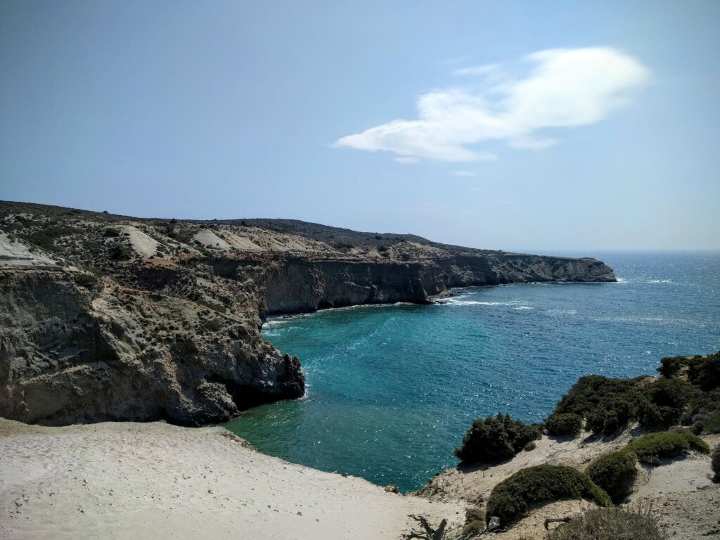 A Guide to the Best Beaches of Milos | travel.gr