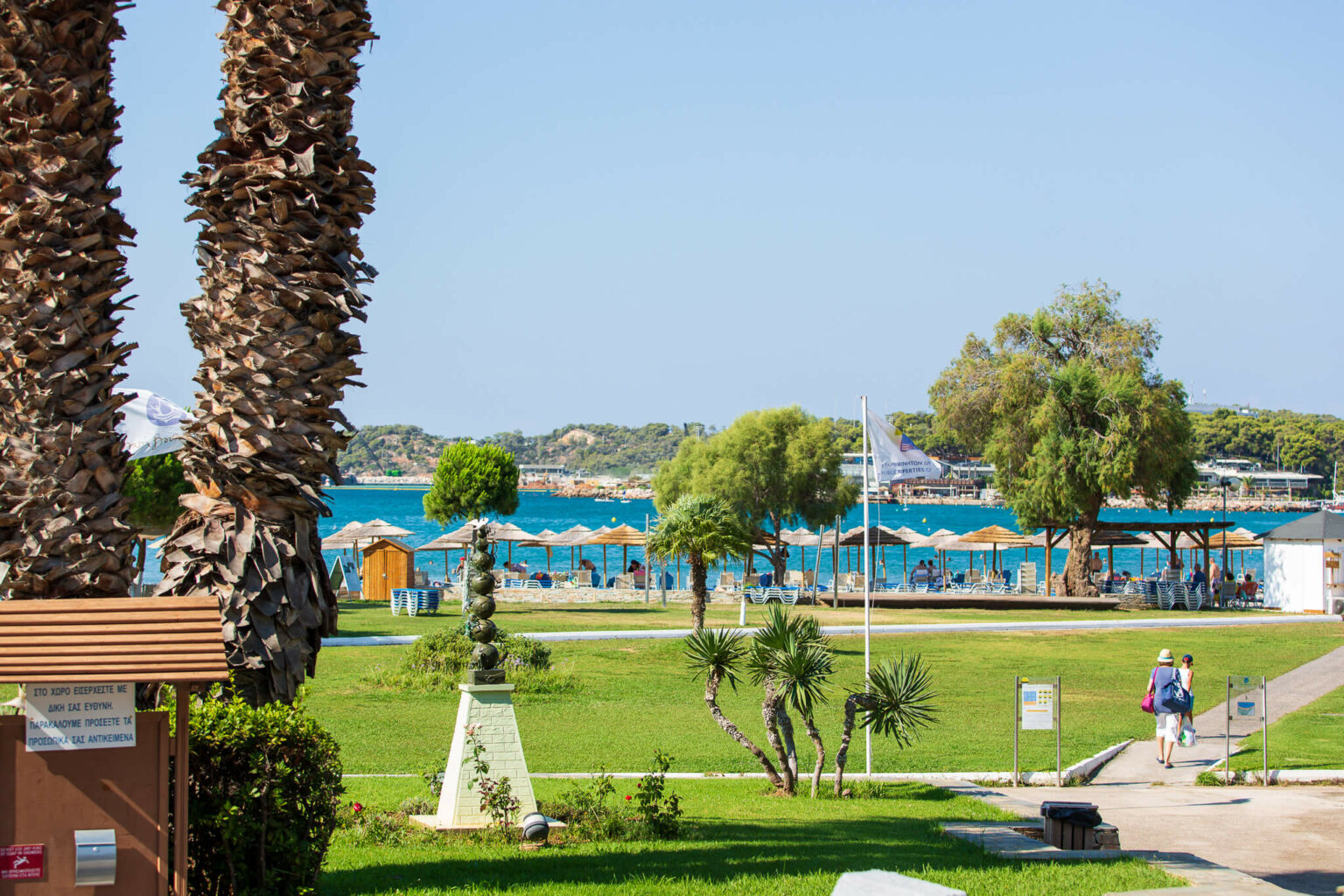 Athens' Best Beaches: Island Vibes Without the Boat Ride | travel.gr