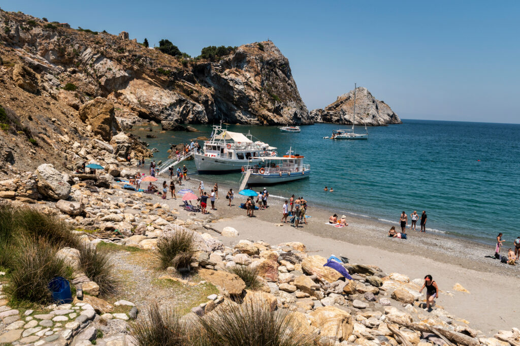 Κάστρο απόμερη παραλία μεσαιωνική πολιτεία Σκιάθου | travel.gr