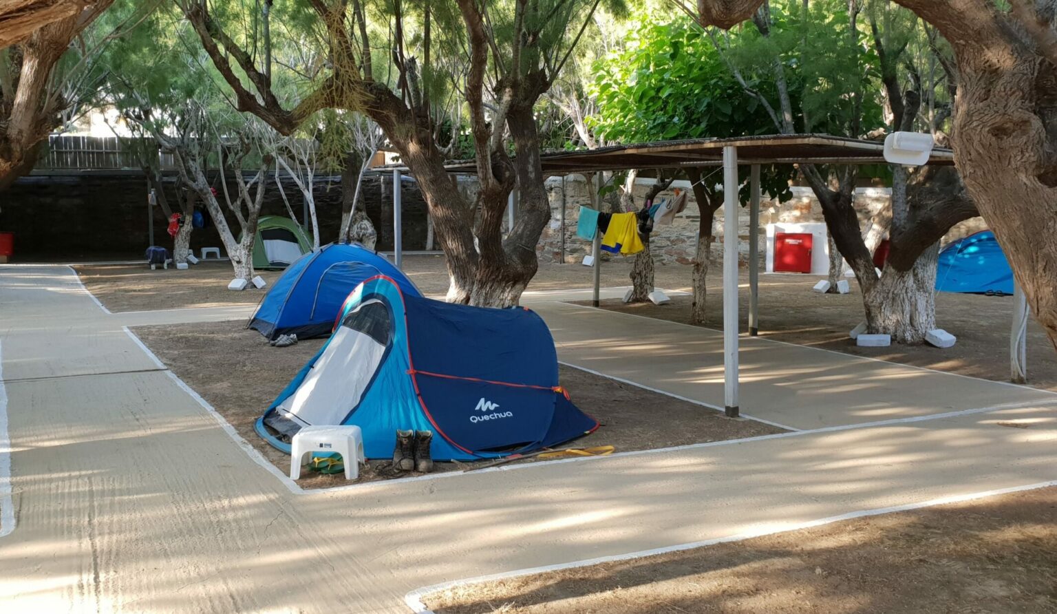 Τα καλύτερα κάμπινγκ στην Ελλάδα| travel.gr