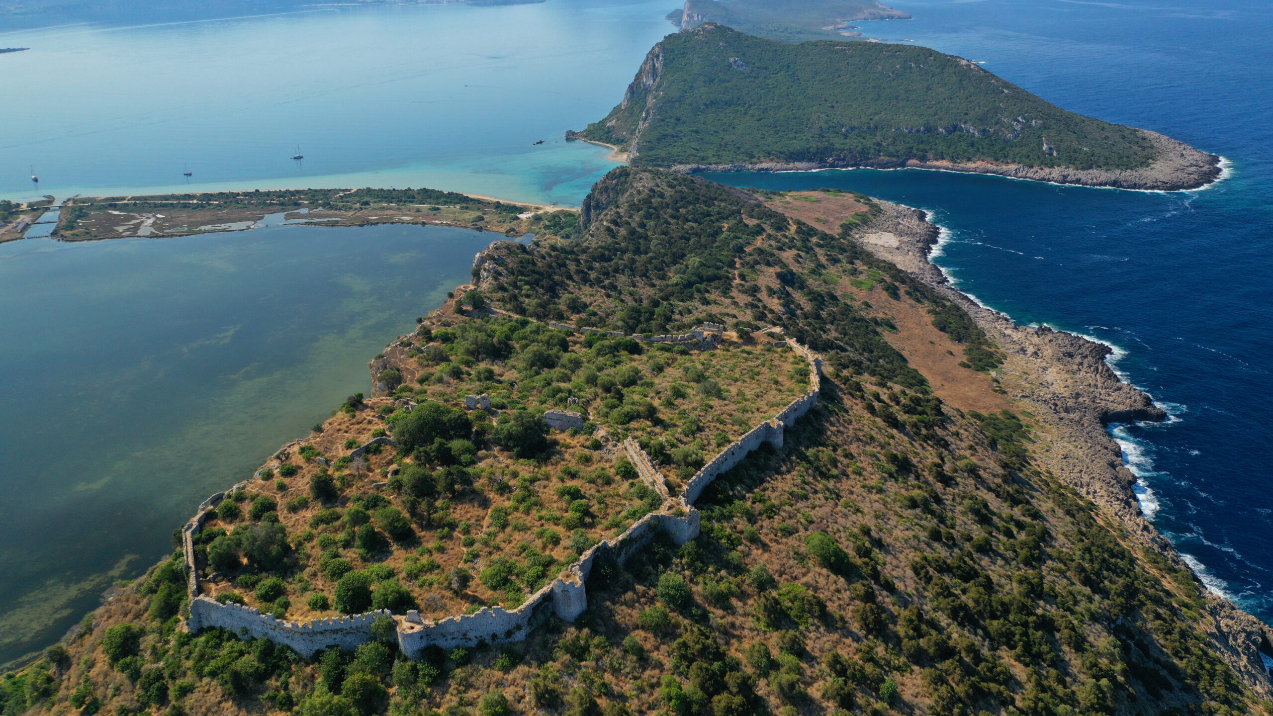 Ανάβαση στο Παλαιόκαστρο Ναυαρίνου | travel.gr