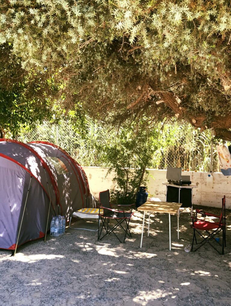 Τα καλύτερα κάμπινγκ στην Ελλάδα| travel.gr