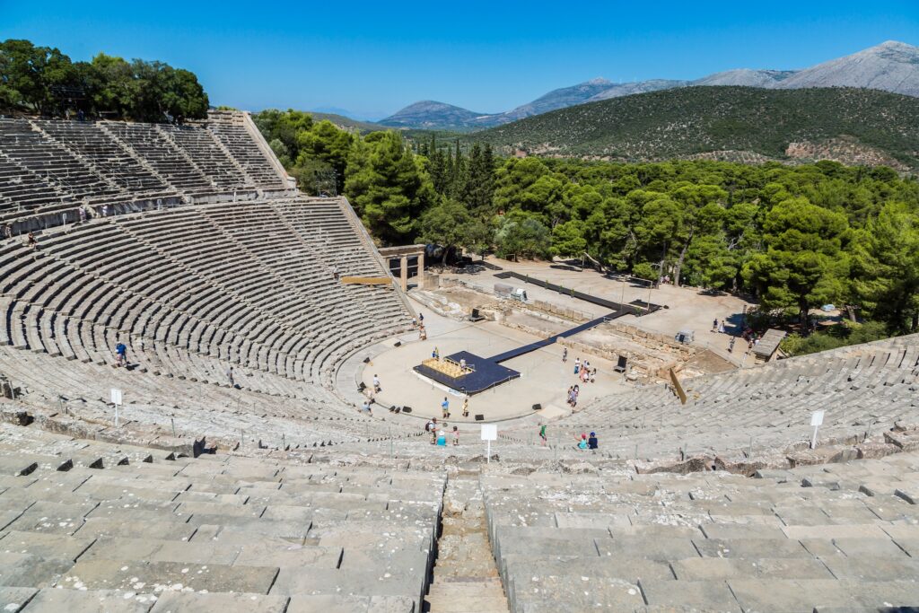 Αρχαίο Θέατρο Επιδαύρου καλοκαίρι δράσεις παιδιά | travel.gr