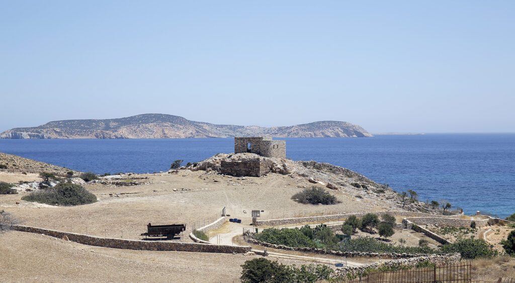 Σχοινούσα: Κυκλαδίτικο νησί Χώρα καταγάλανα νερά| travel.gr