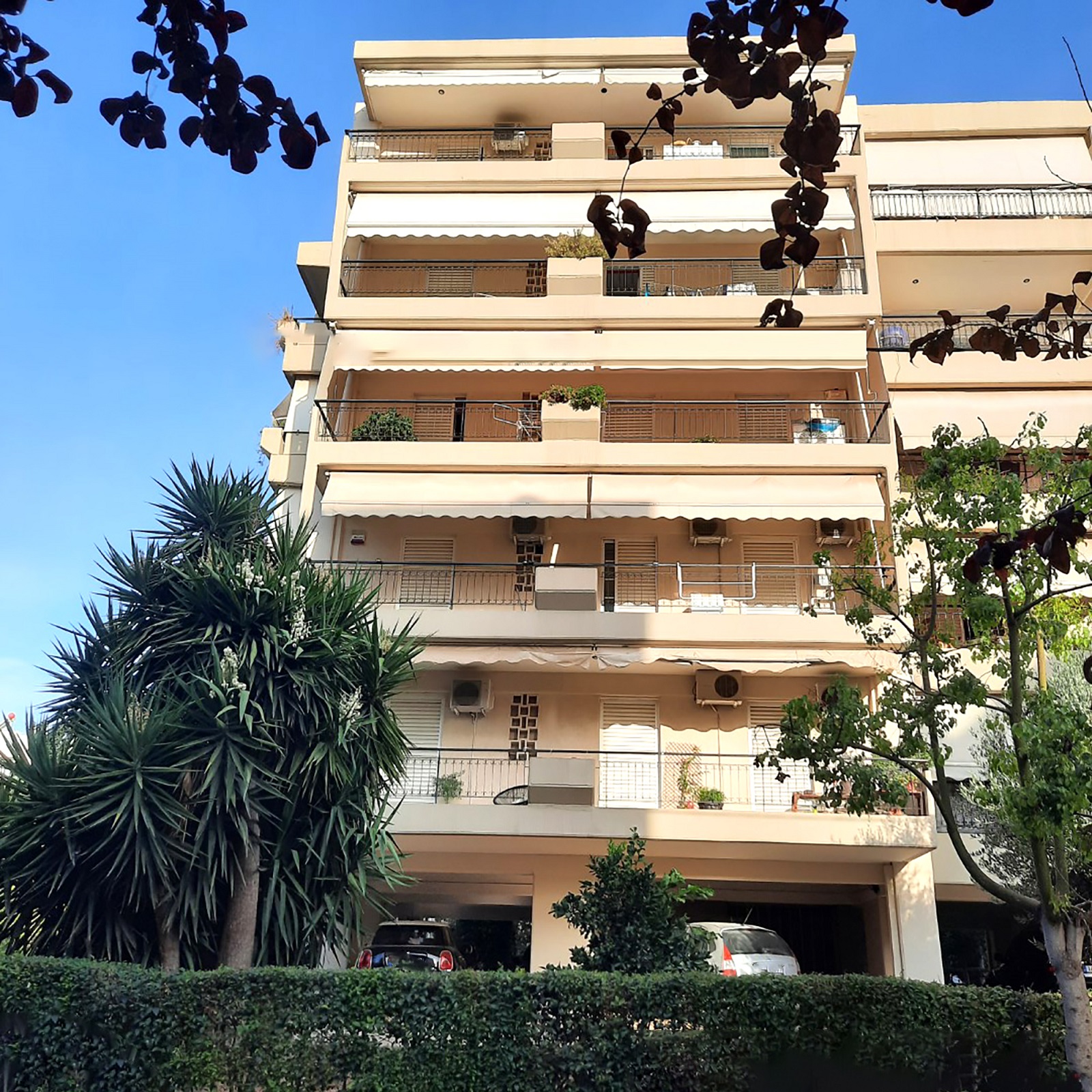 2 διαμερίσματα πώληση, στο Μαρούσι και στη Φιλοθέη | travel.gr