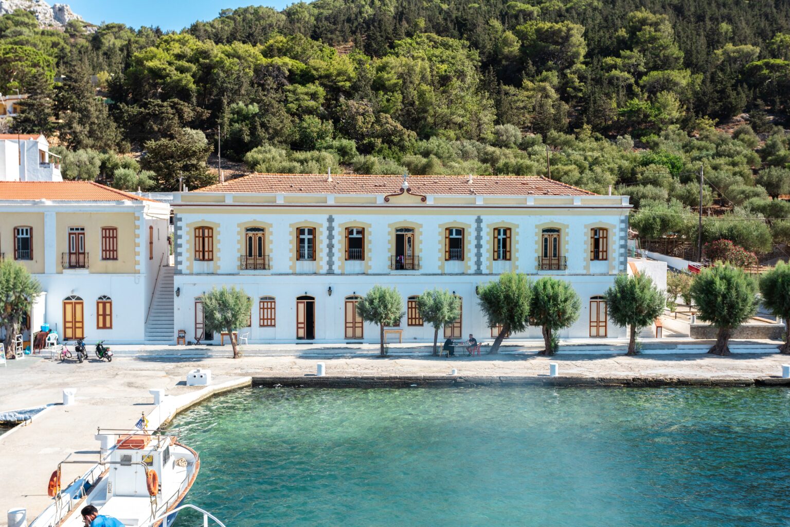 Επίσκεψη στο μοναστήρι του Πανορμίτη στη Σύμη | travel.gr