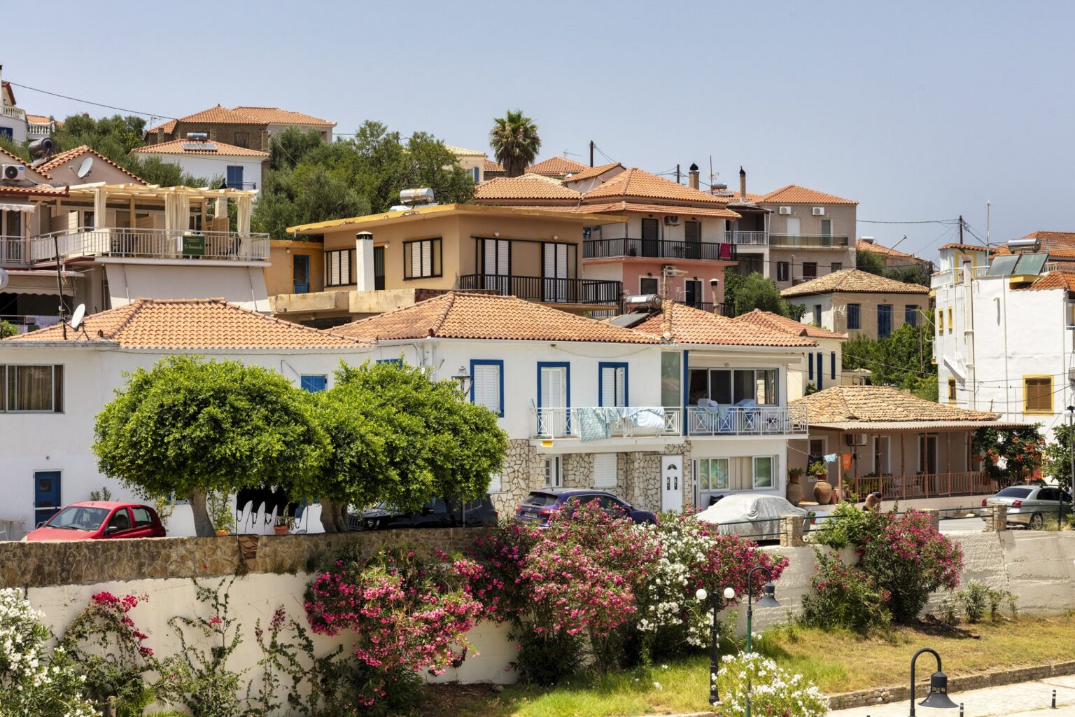 Αποστολή Φοινικούντα παραλίες περαντζάδα ταβέρνες | travel.gr