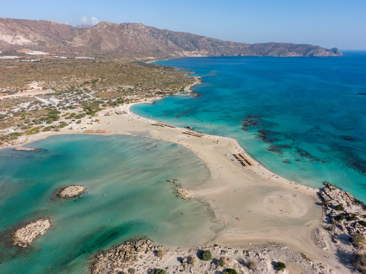 Native Beach Villa: Μια κατοικία στα Λιβάδια Χανίων φτιαγμένη με υλικά ...