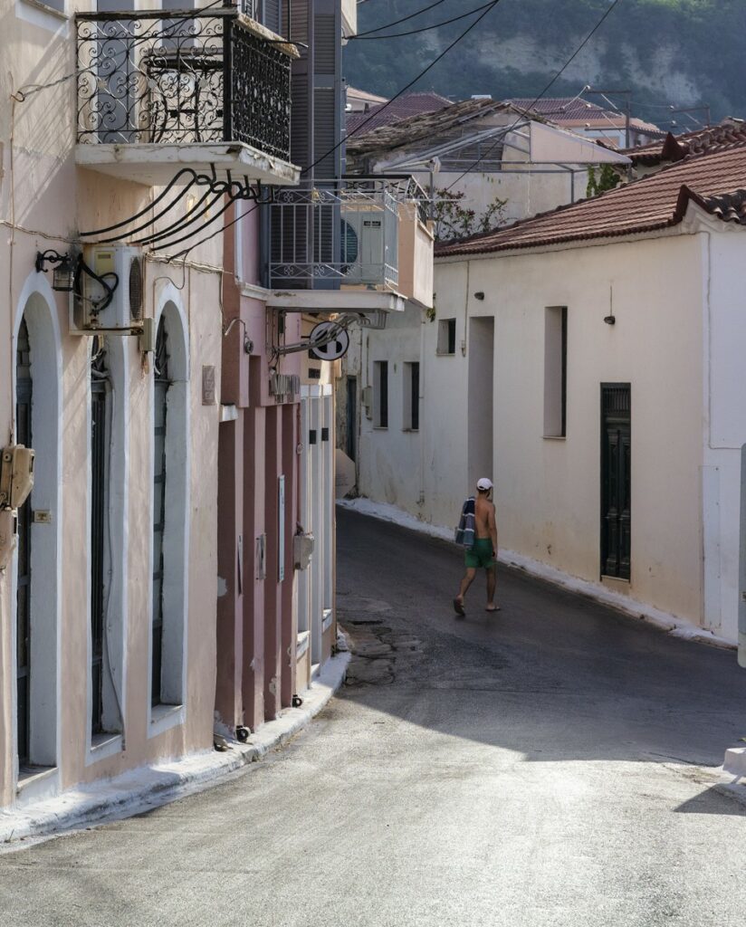 5 υπέροχες διαδρομές με αυτοκίνητο στην Πελοπόννησο | travel.gr