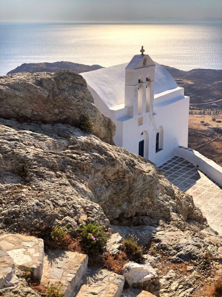 32 καλοκαίρια από τη Βαρυμπόμπη μέχρι το Παρίσι | travel.gr