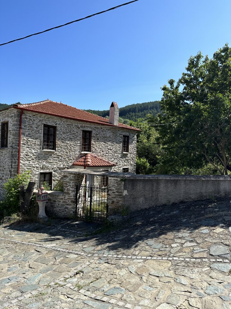 | travel.gr Βλάστη Κοζάνης, χωριό Μάρα Δαρμουσλή