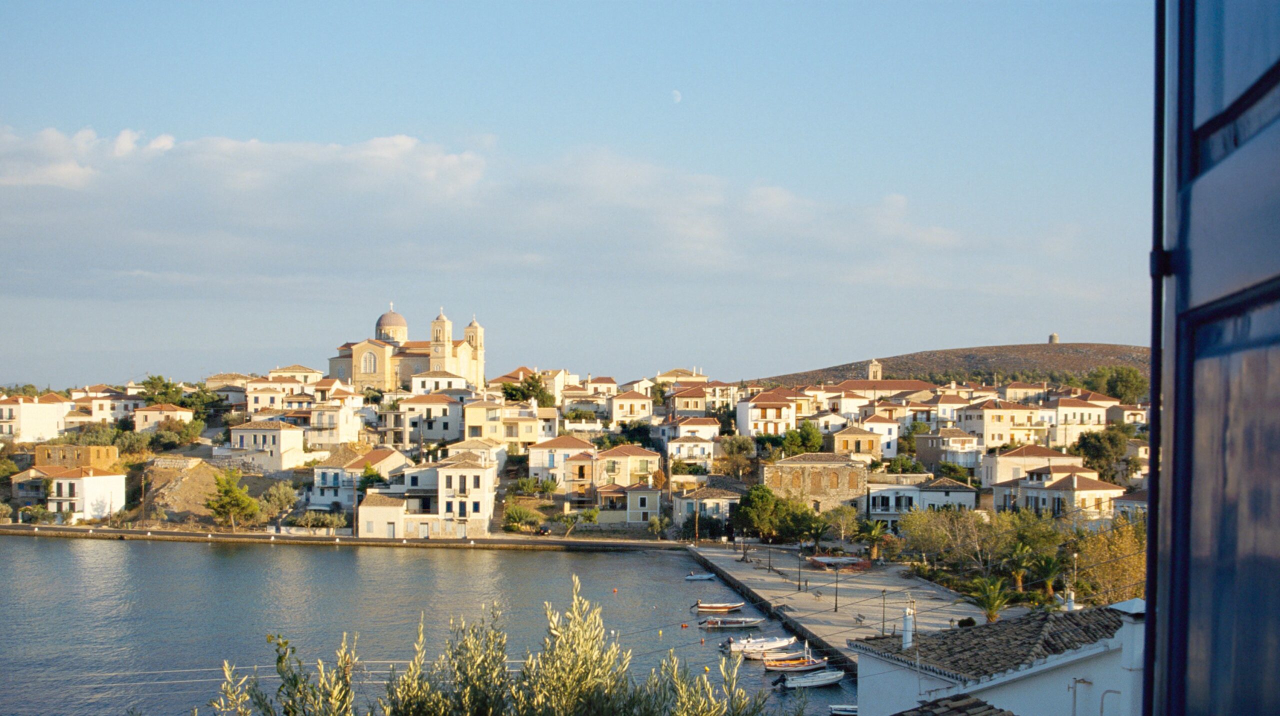 Kάτω από τον Παρνασσό: Ιτέα, Γαλαξίδι, Χρισσό | travel.gr