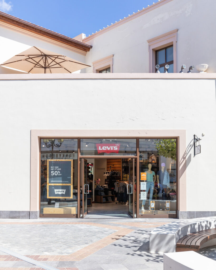 Experience Shopping Designer Outlet Athens| travel.gr