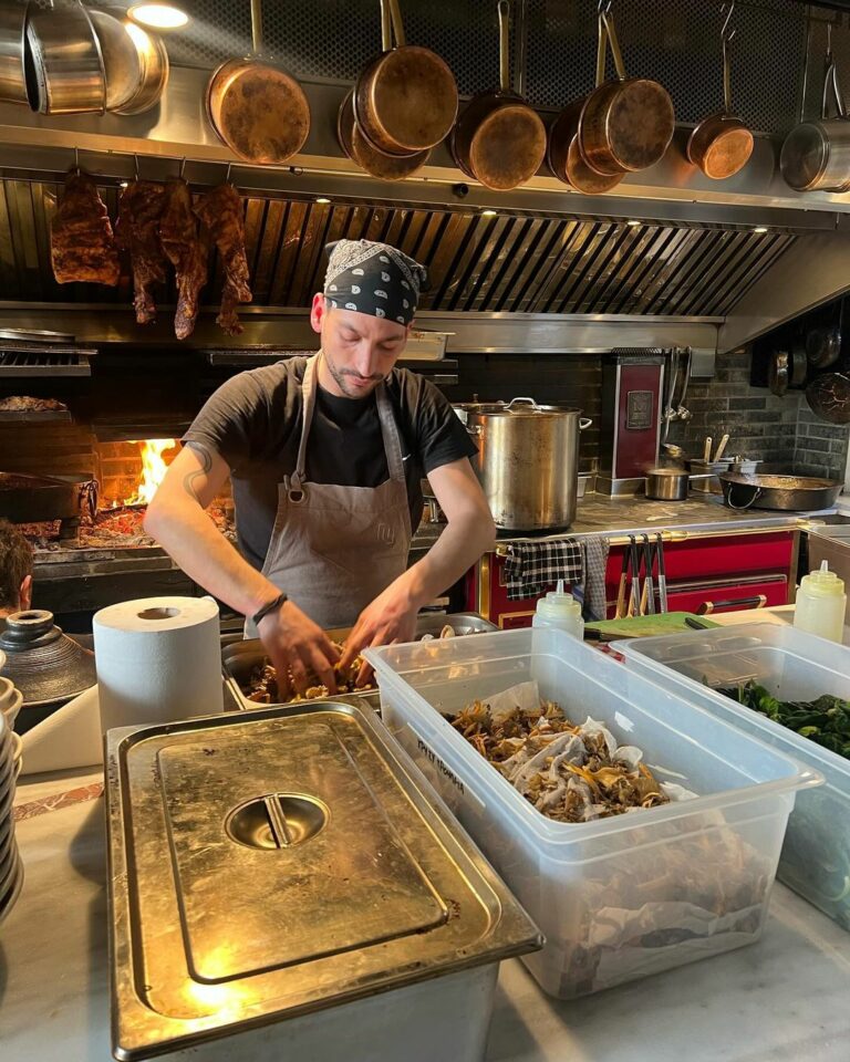 Best Places to Eat in Athens' Pangrati Now | travel.gr