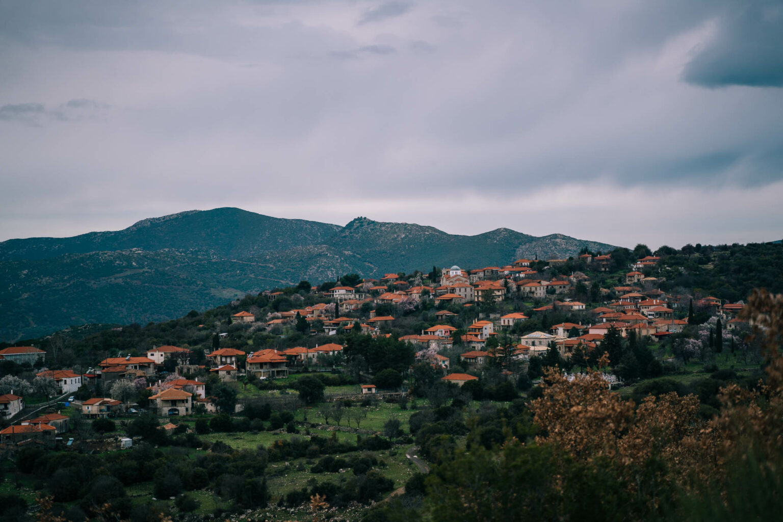 5 low profile ελληνικά ορεινά χωριά | travel.gr