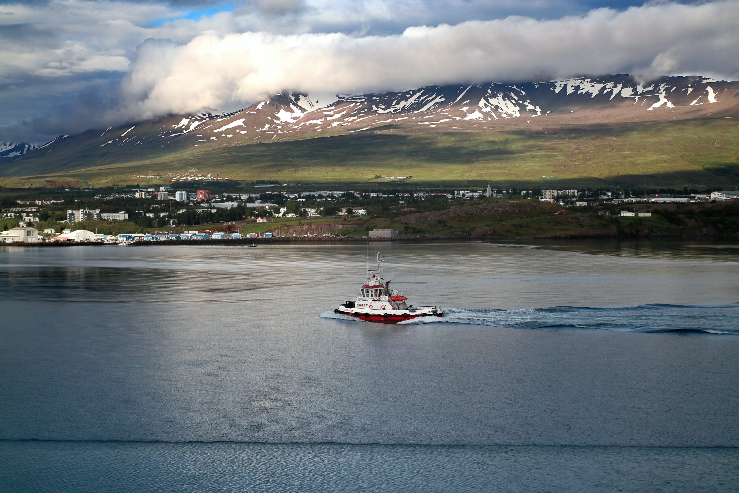 Akureyri: Η πρωτεύουσα του ανεξερεύνητου ισλανδικού βορρά| travel.gr