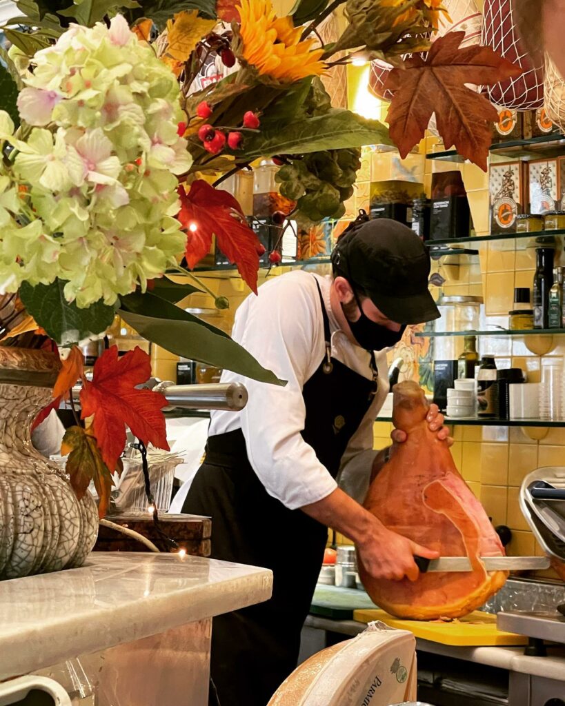 Best Deli Stores in Athens | travel.gr