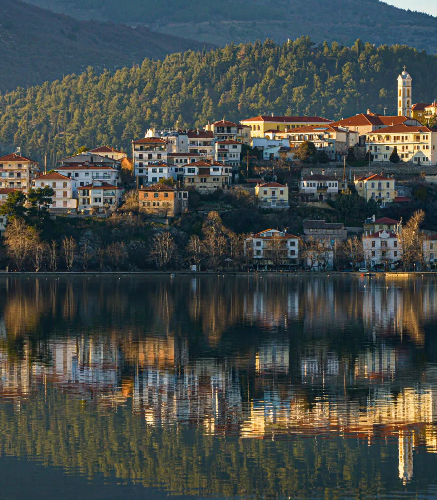 Οδηγός για την Καστοριά -Οι εμπειρίες, η διαμονή, το φαγητό| travel.gr
