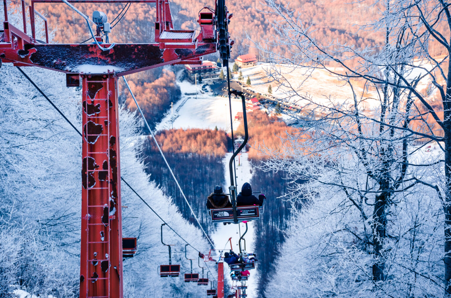 Seventeen of the most exciting ski centres in Greece | travel.gr