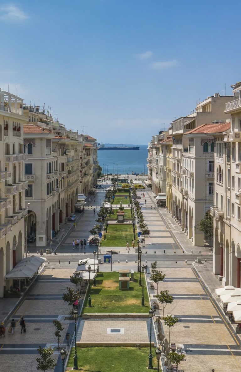 Διαχρονικές εμπειρίες που αξίζει να ζήσετε στη Θεσσαλονίκη | travel.gr