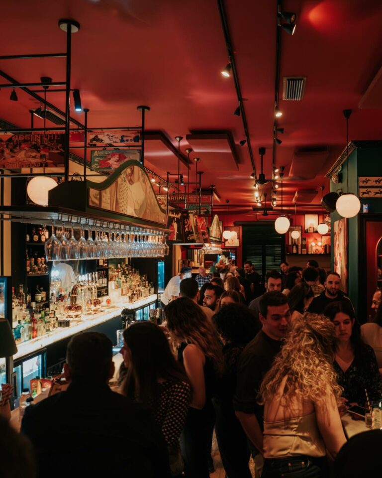 Patra Carnival: A Guide to Riotous Fun for the 'Apokreas'| travel.gr