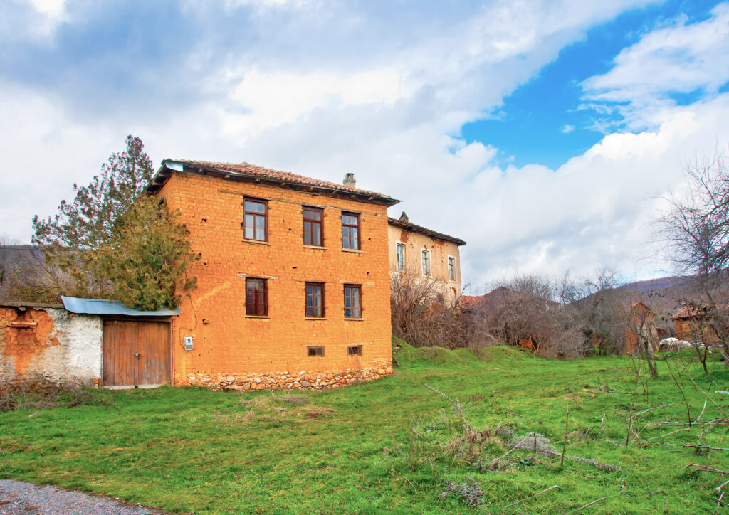 Gavros: a Wildly Beautiful Kastoria Village| travel.gr