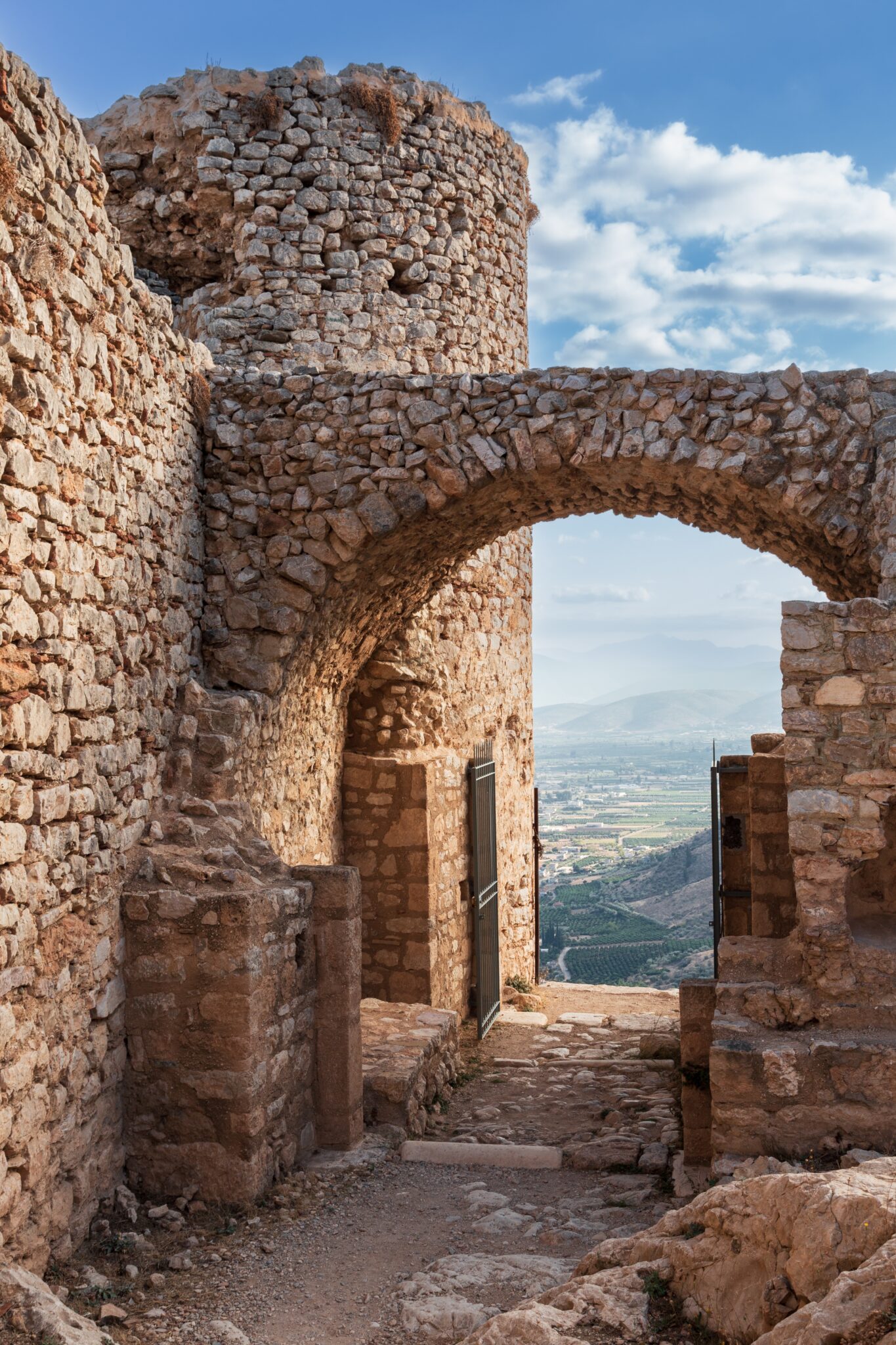 Larissa: The Ancient Fortress of Argos | travel.gr