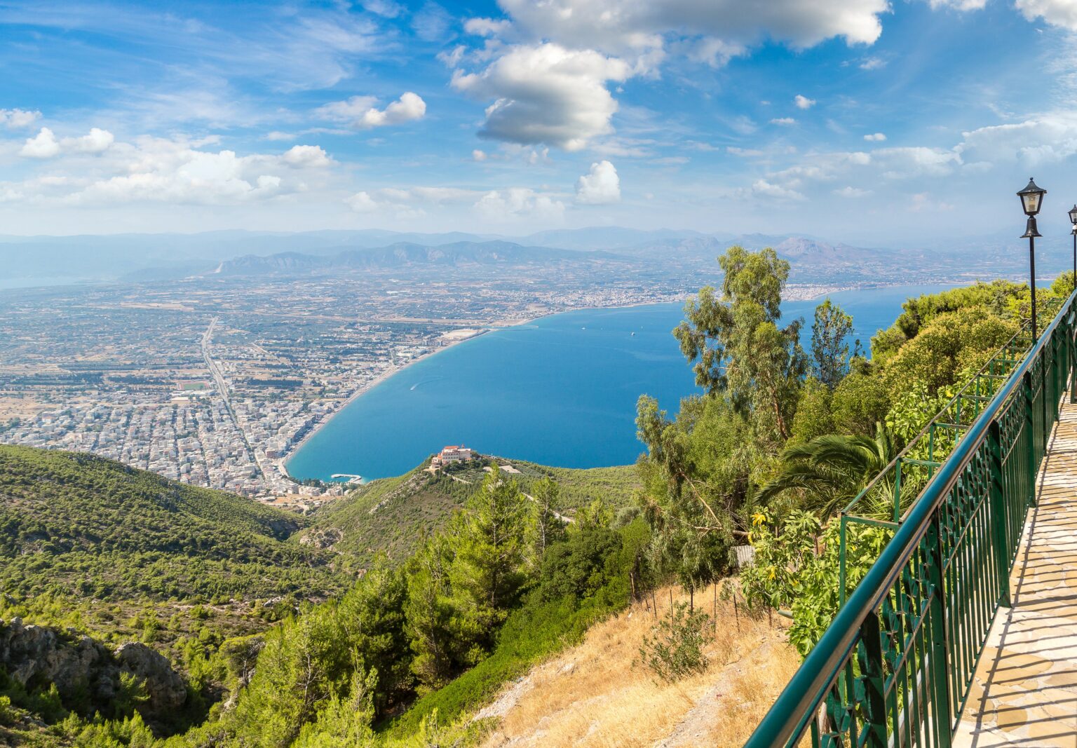 Οδηγός για την Καβάλα, την αρχόντισσα του Βορρά | travel.gr
