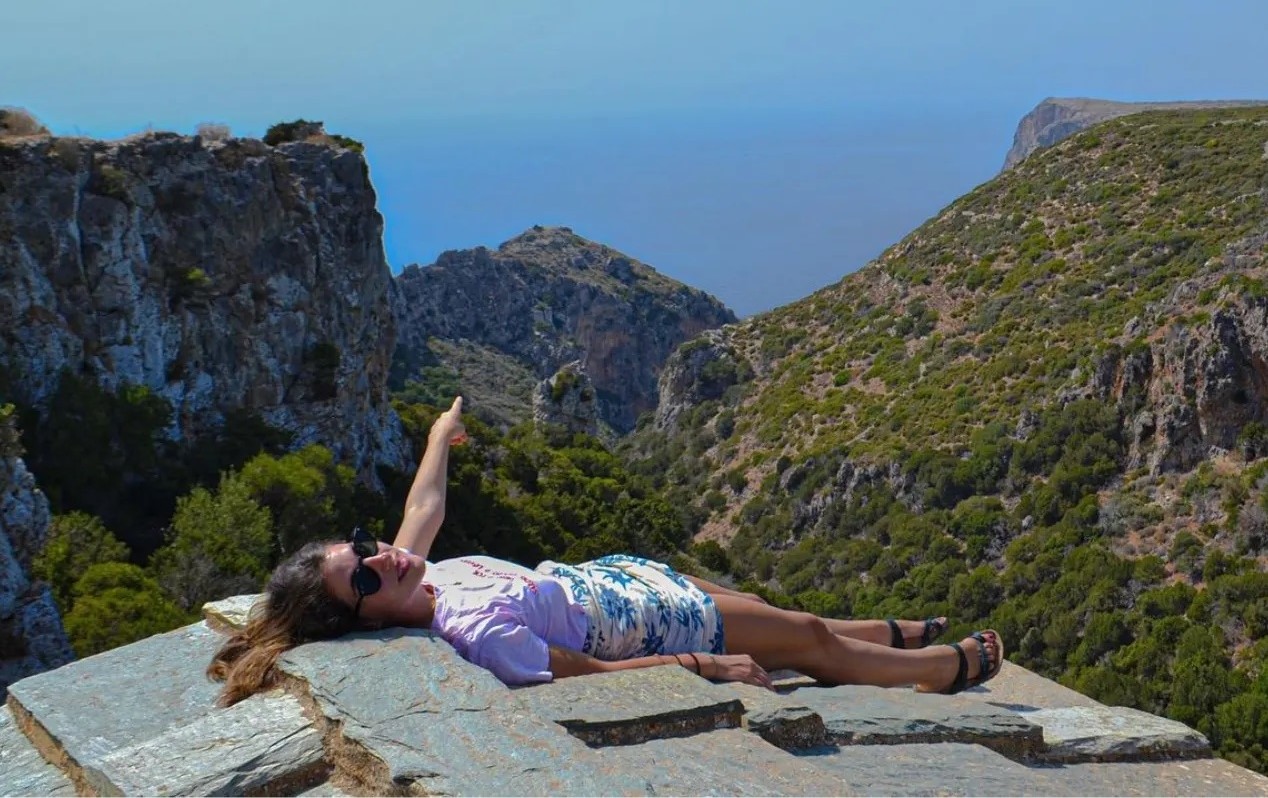 Τα Κύθηρα της Παυλίνας Βουλγαράκη | travel.gr