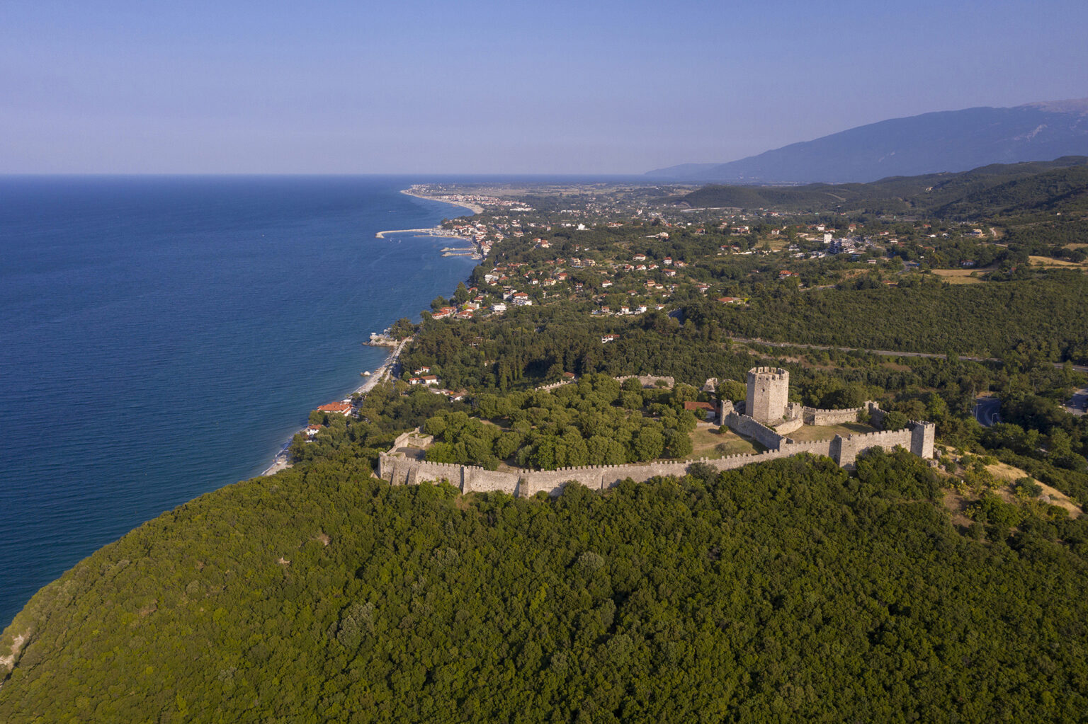 Μία ανοιξιάτικη περιήγηση στη σκιά του Ολύμπου | travel.gr