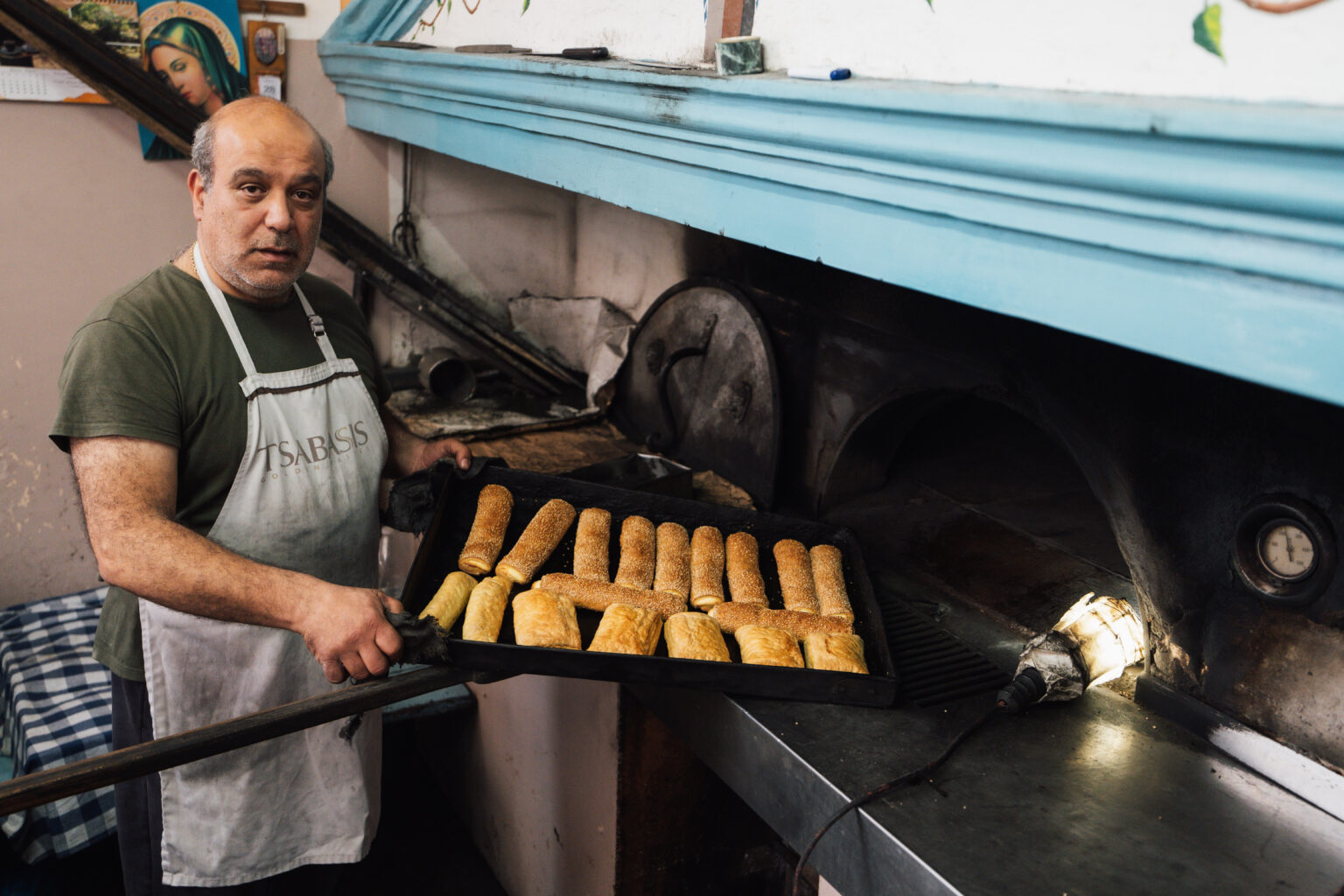 Ο παραδοσιακός φούρνος που λειτουργεί πάνω από έναν αιώνα | travel.gr