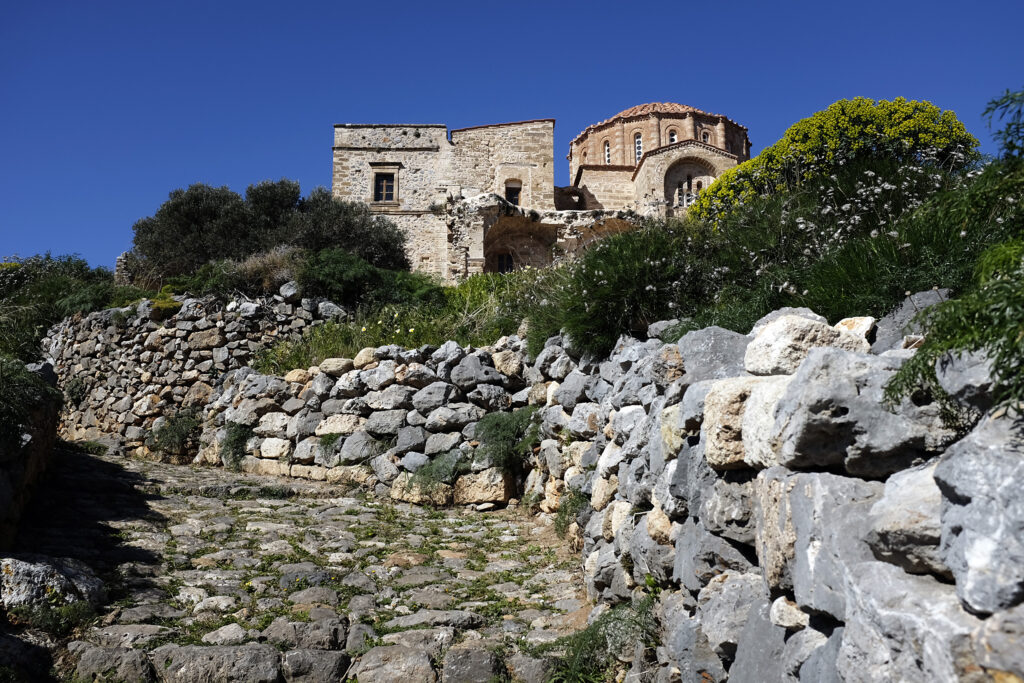 Πάσχα στη Μονεμβασιά: Κατάνυξη, θάλασσα και γεύσεις στην καρδιά της ...