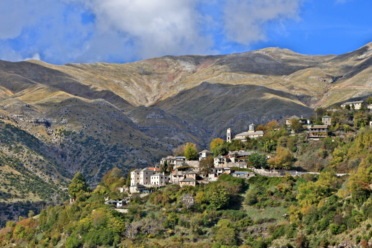 Η μαγεία της άνοιξης στα Τζουμέρκα| travel.gr