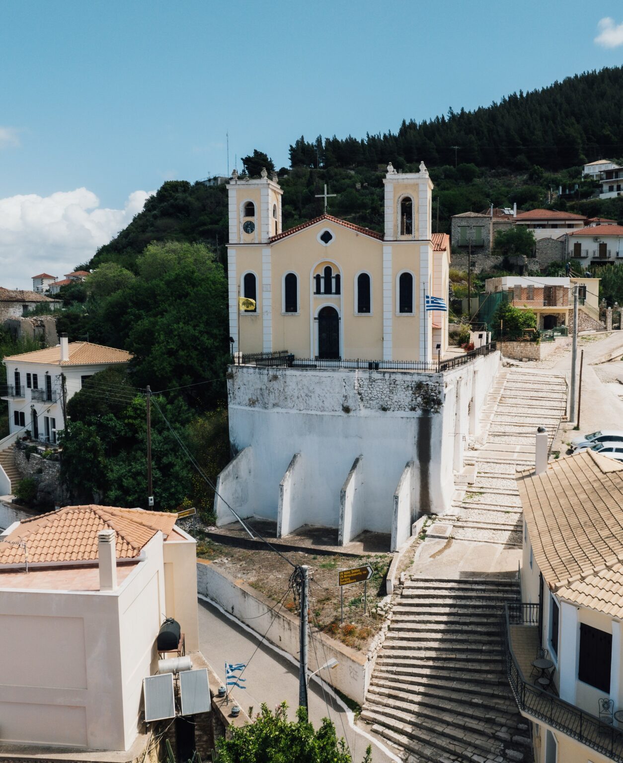 Κυπαρισσία: Η πόλη όπου η ιστορία συναντά τη φύση | travel.gr