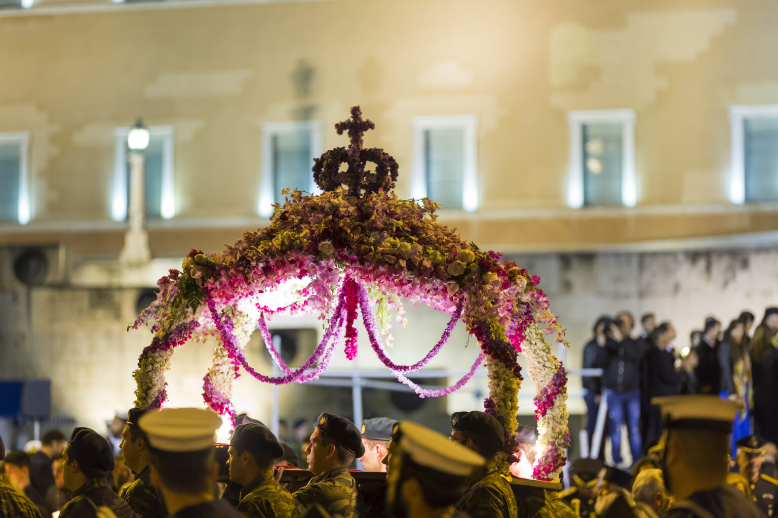 Unravelling the Magic of Greek Easter | travel.gr