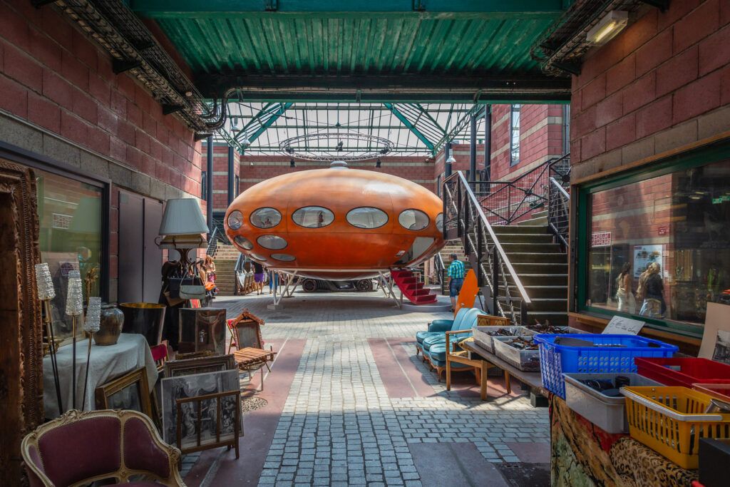 Marché aux Puces de Paris Saint-Ouen: Το παζάρι του Παρισιού| travel.gr