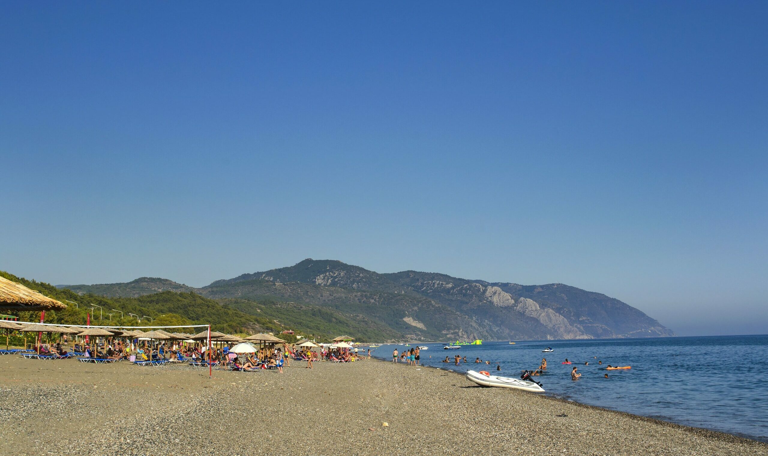 Vatera: Lesvos’ Expansive and Beautiful Beach| travel.gr