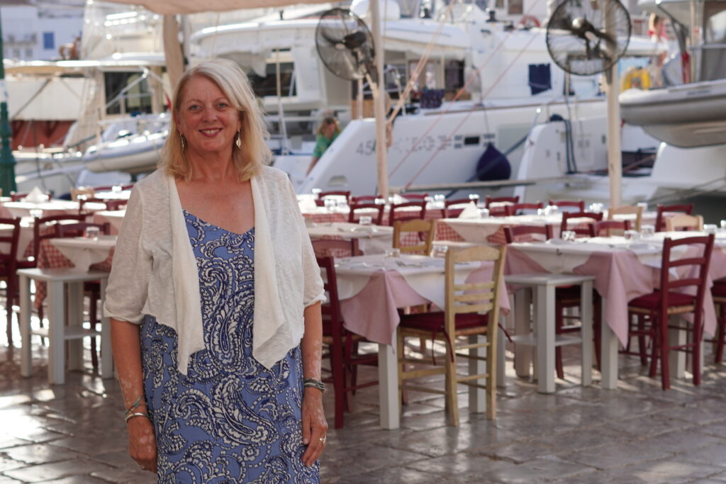 H ιστορία μιας Αμερικανίδας ανθρωπολόγου που ζει σε σκάφος | travel.gr