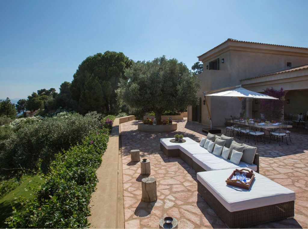 Σκιάθος: Τι να κάνετε στην κοσμοπολίτισσα των Σποράδων | travel.gr