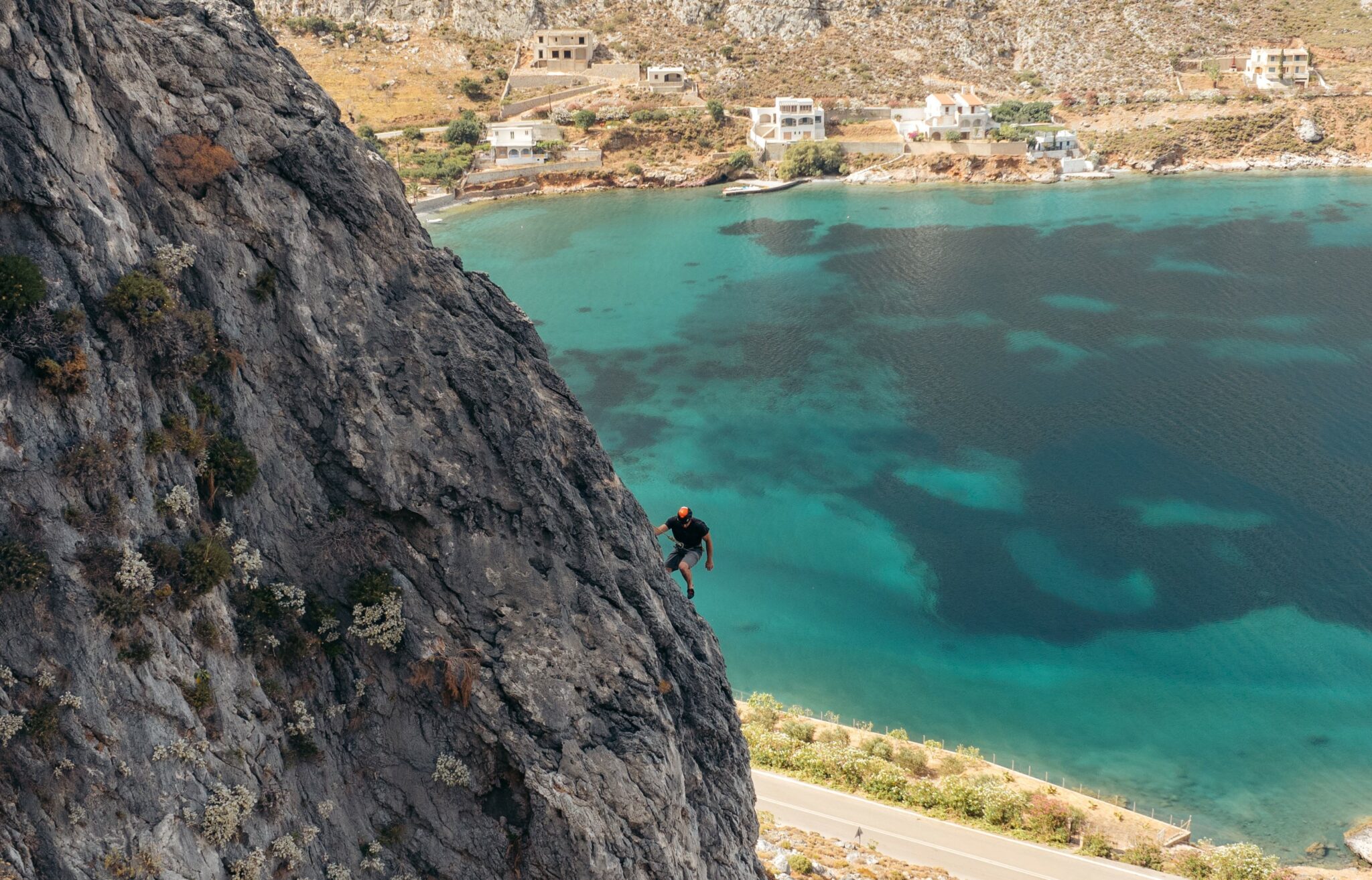 Η δημοσιογράφος που άφησε την Αθήνα για να γίνει μελισσοκόμος