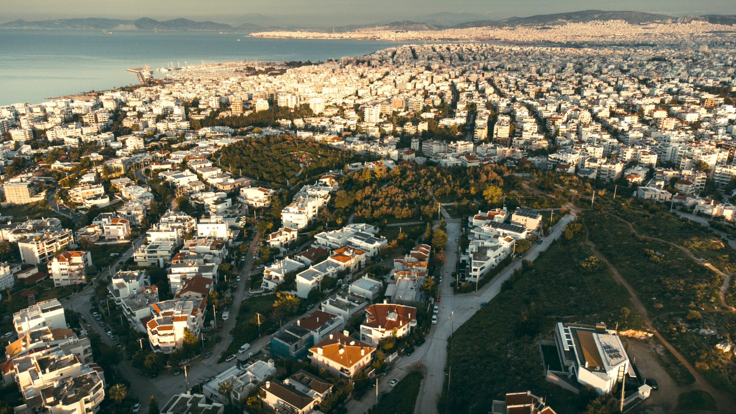 Ένα διαμέρισμα προς πώληση στον Άλιμο | travel.gr