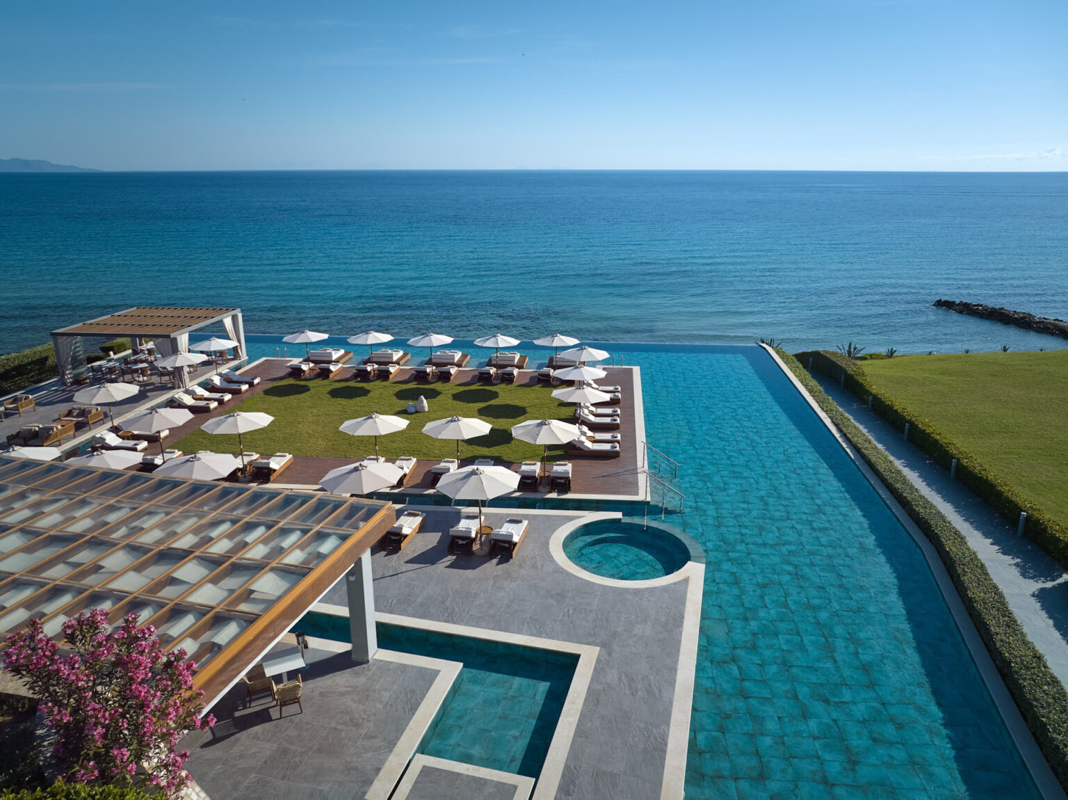 12 Best Adult-Only Hotels in Greece 2025 | travel.gr