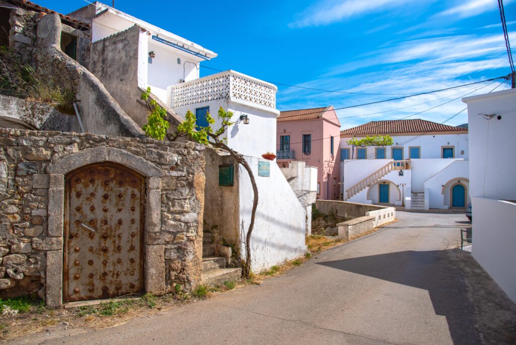 4 χωριά-προορισμοί στα Κύθηρα | travel.gr