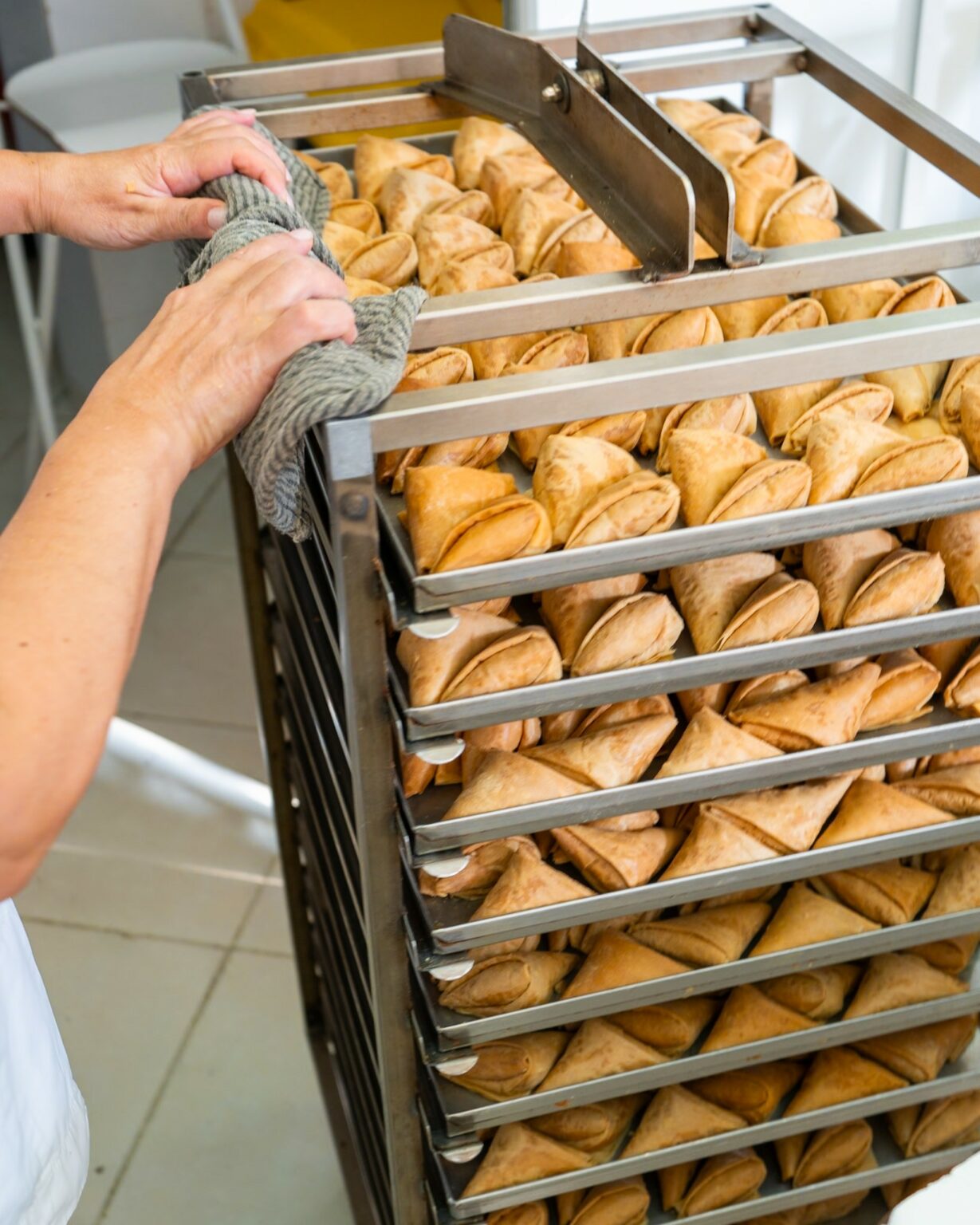 Top Dessert Stops: Where to Go When it's Sweets O'Clock in Thessaloniki ...