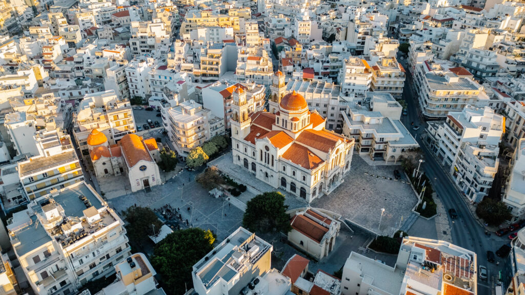 Ηράκλειο: Η σύγχρονη μητρόπολη με την ψυχή της Κρήτης | travel.gr