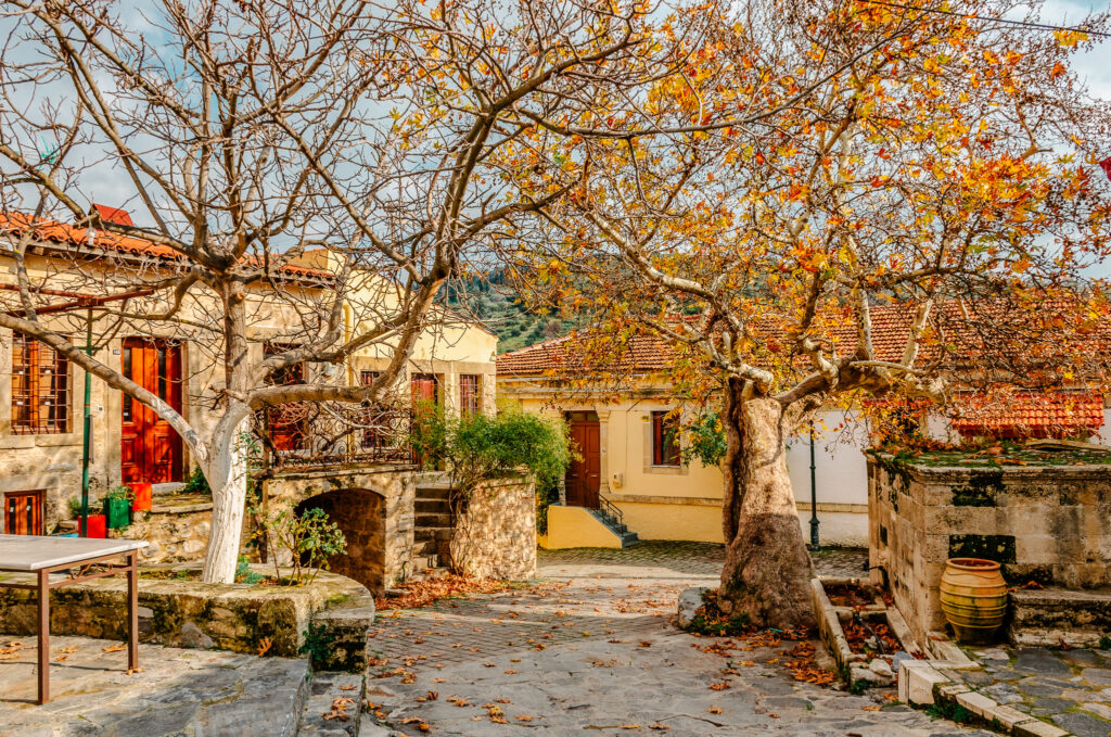Εξερευνώντας την πόλη και τα χωριά του Ηρακλείου | travel.gr