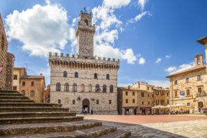 Montepulciano: Γλυκιά ζωή, εκθαμβωτική φύση και ένα από τα καλύτερα ...