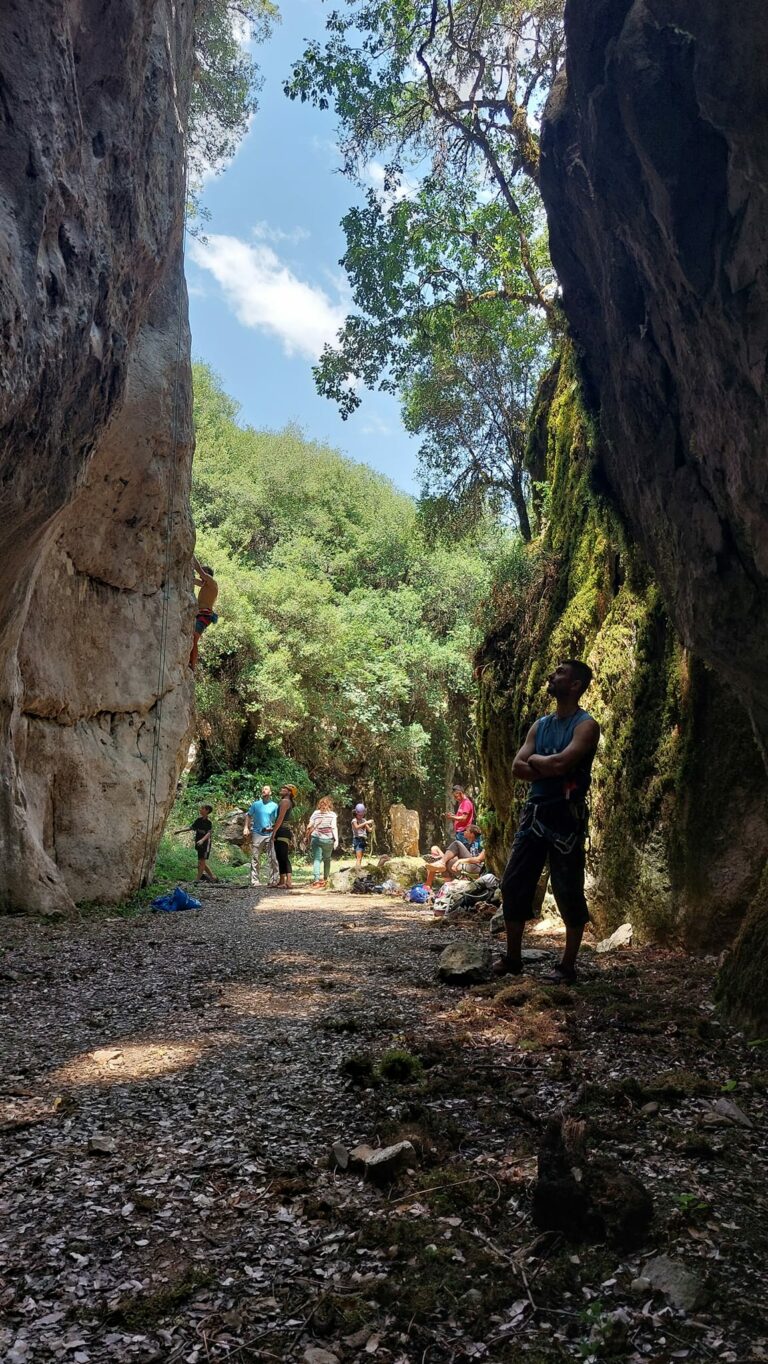 The 'Unwritten Mountains': Into the Agrafa Wild | Travel.gr/en